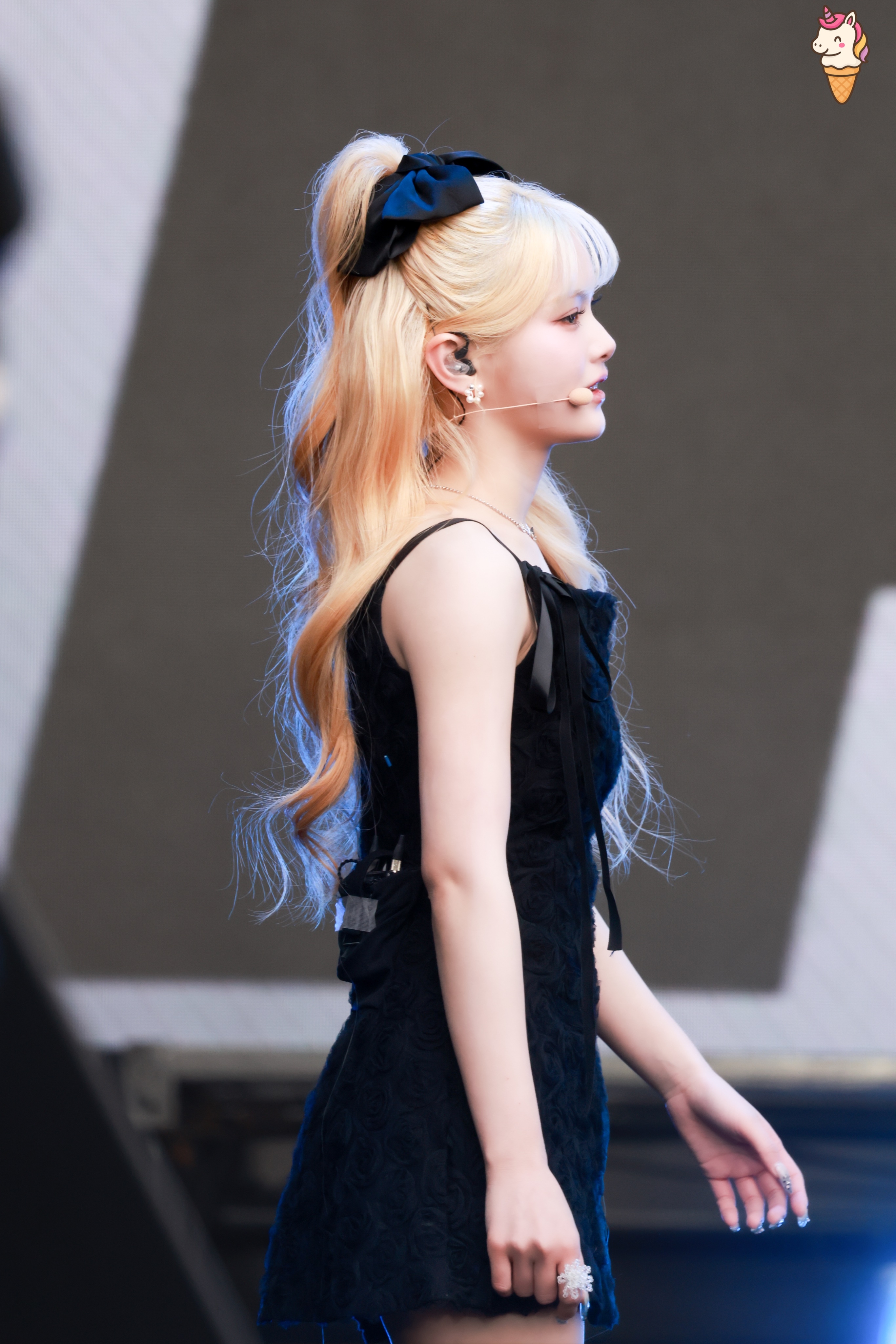 250504 tripleS Mayu at 2025 Strawberry Music Festival in Beijing | kpopping