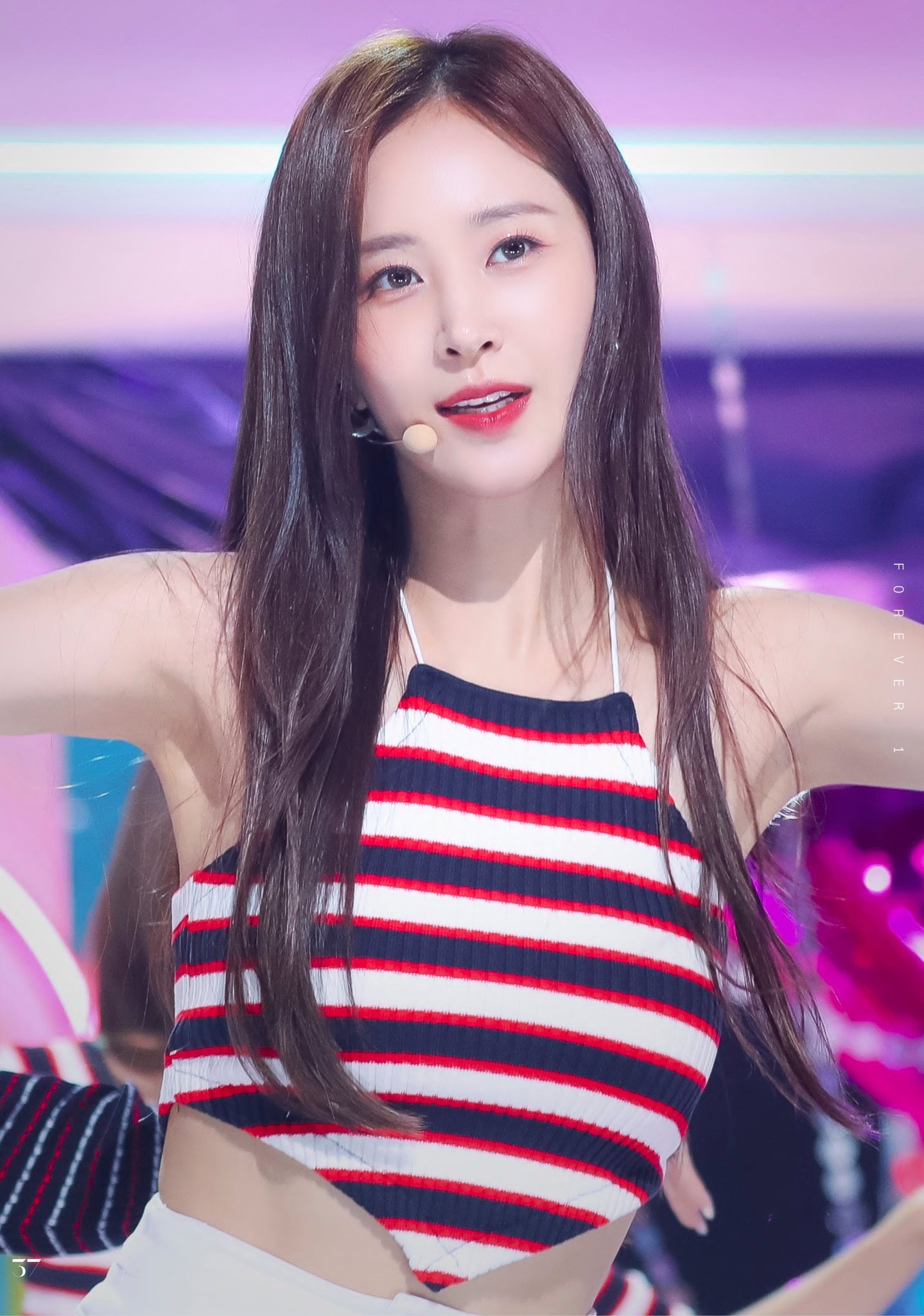 220821 Girls' Generation Yuri - 'FOREVER 1' at Inkigayo | kpopping