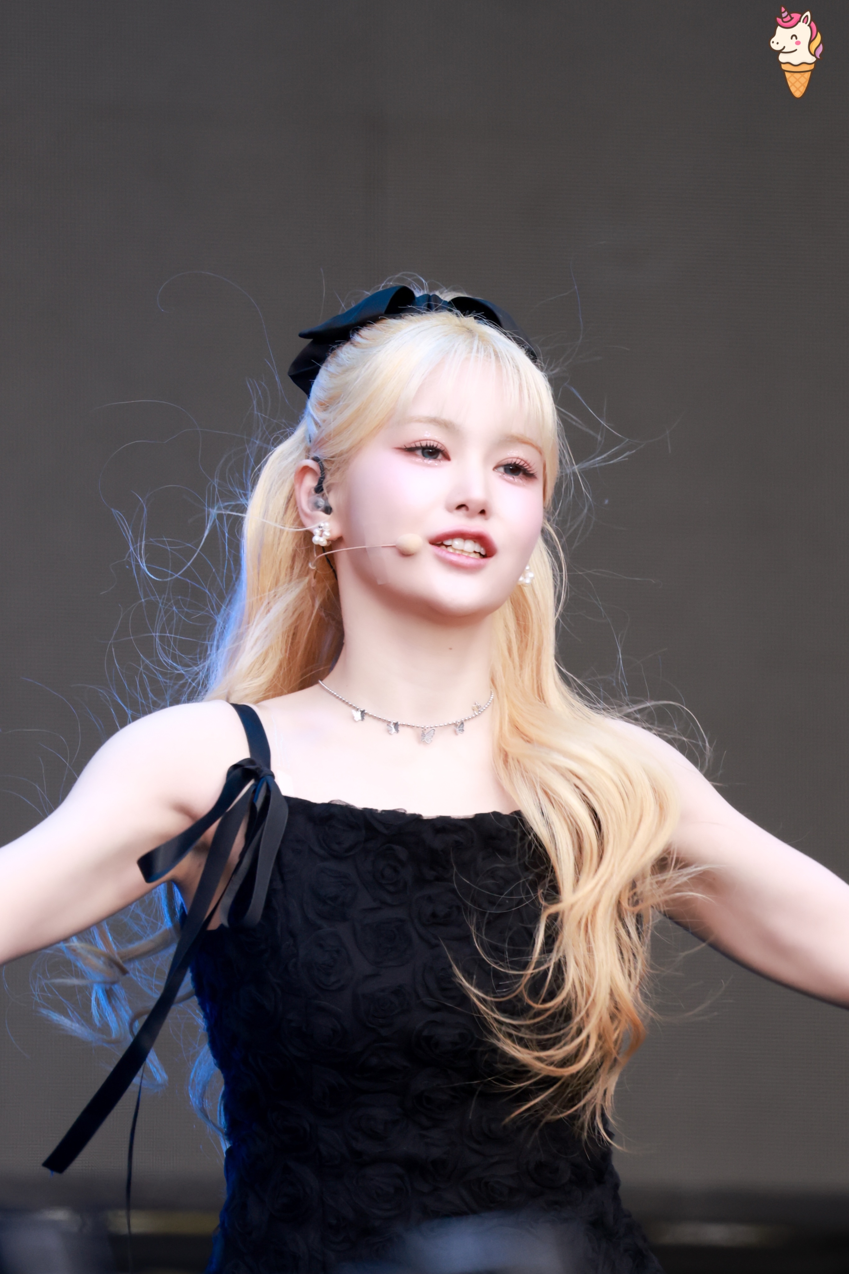 250504 tripleS Mayu at 2025 Strawberry Music Festival in Beijing | kpopping