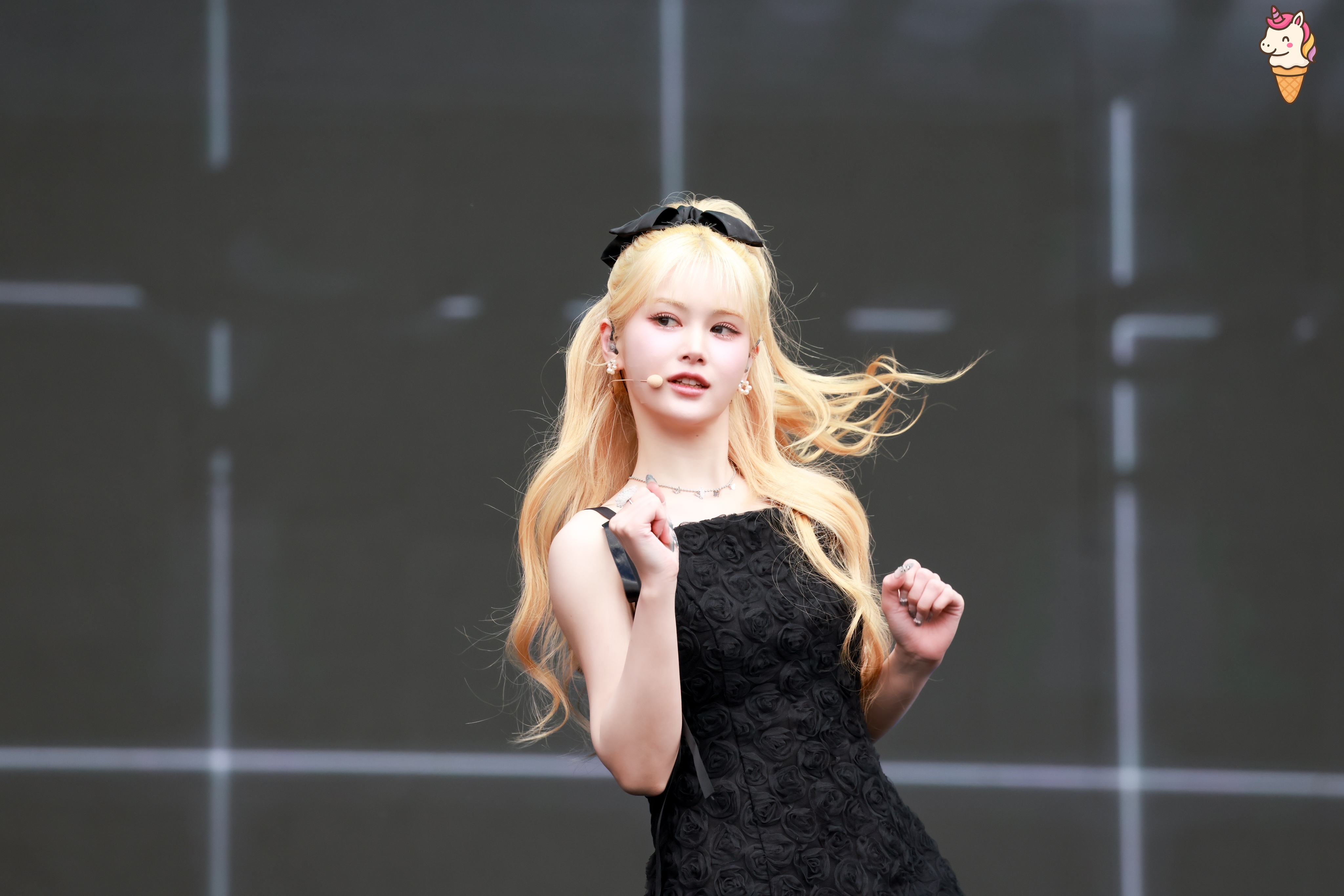 250504 tripleS Mayu at 2025 Strawberry Music Festival in Beijing | kpopping