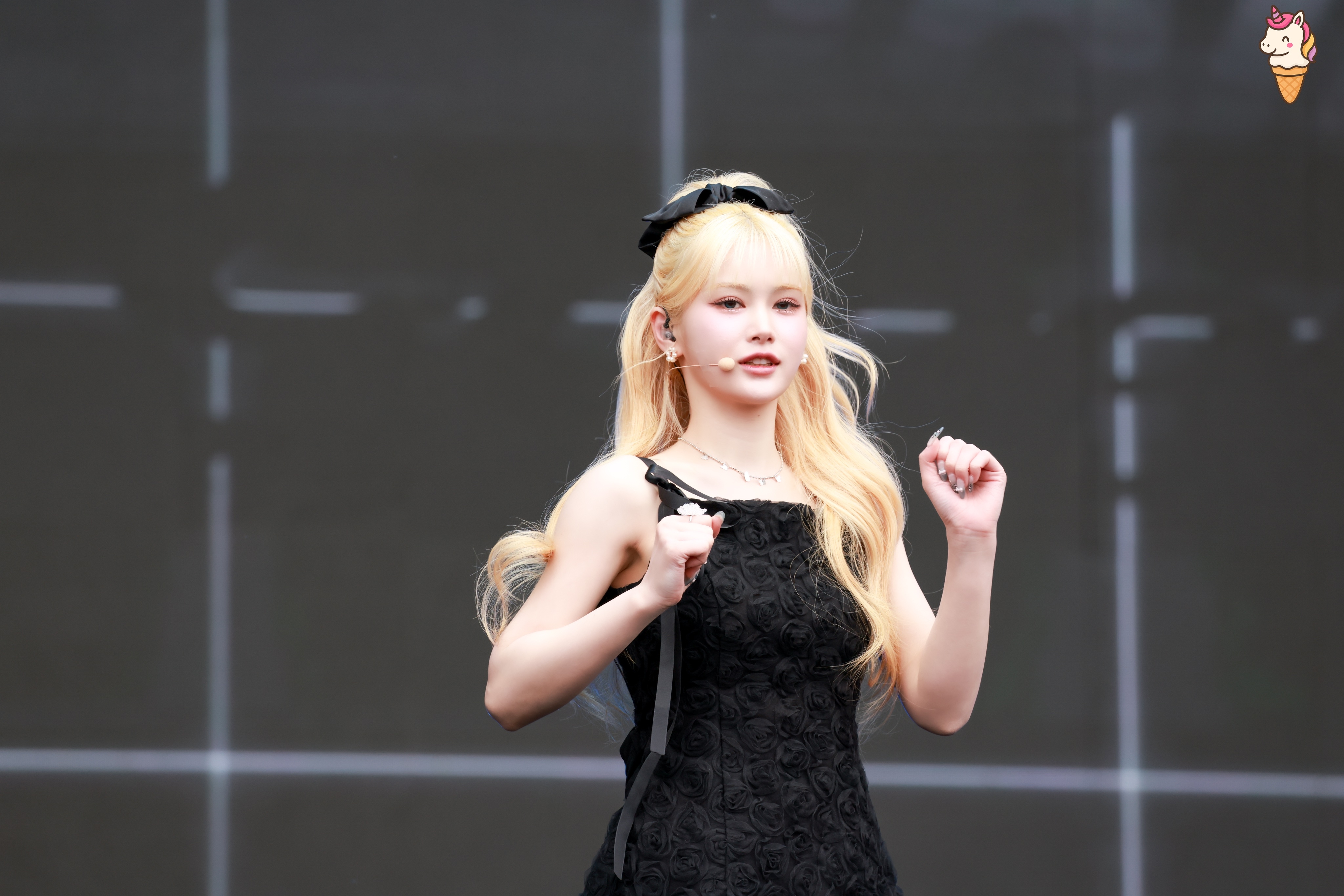 250504 tripleS Mayu at 2025 Strawberry Music Festival in Beijing | kpopping