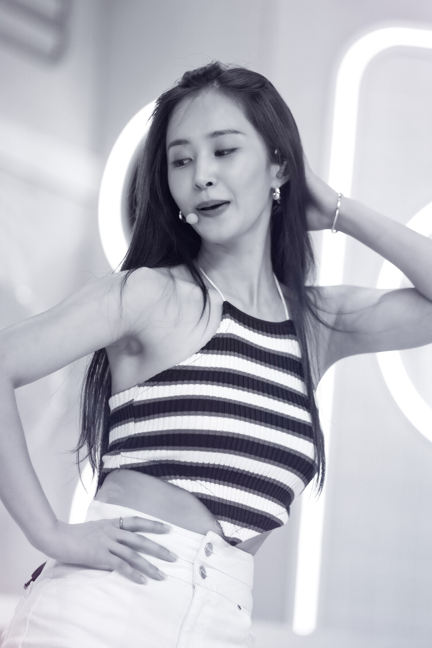 220821 Girls' Generation Yuri - 'FOREVER 1' at Inkigayo | kpopping