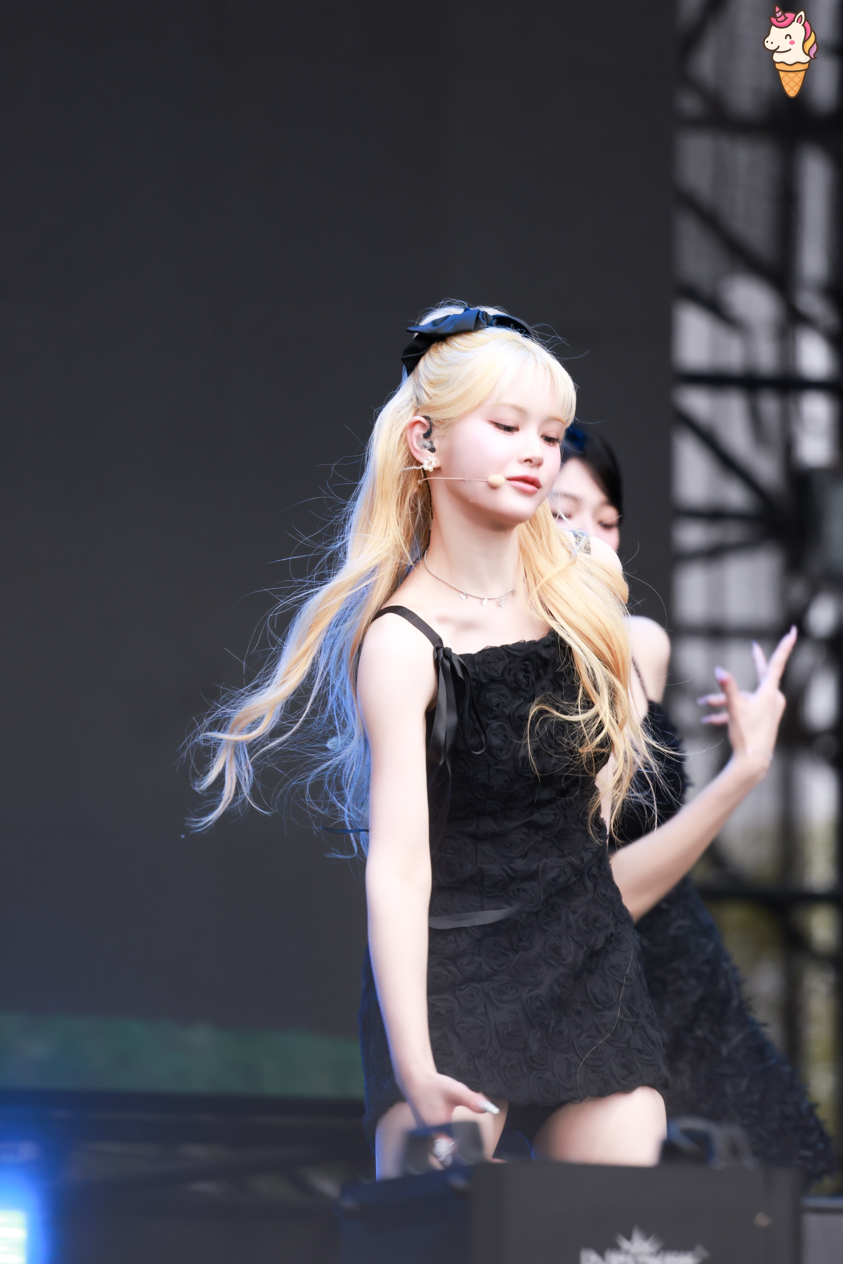 250504 tripleS Mayu at 2025 Strawberry Music Festival in Beijing | kpopping