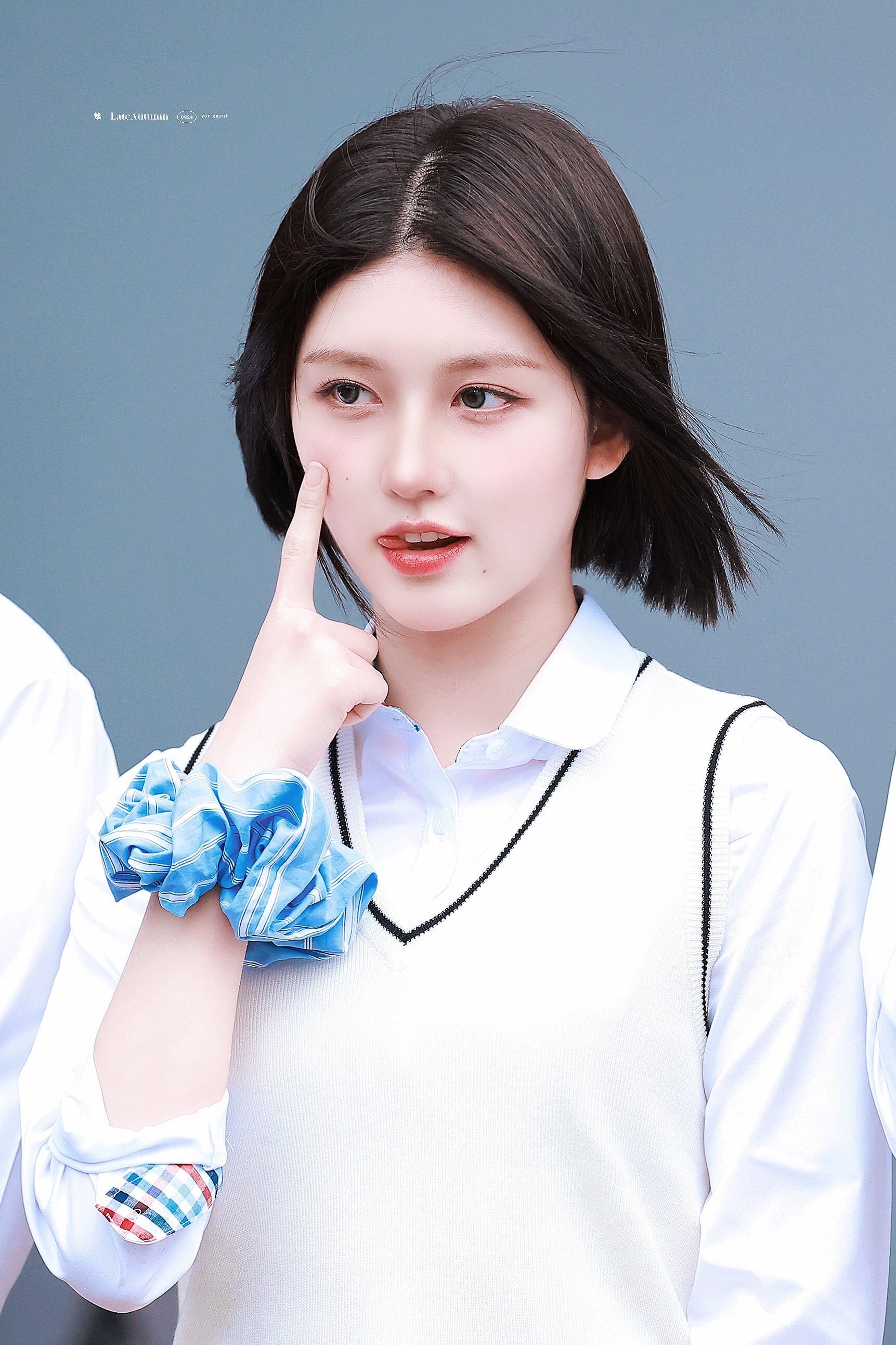 230406 IVE Gaeul - Knowing Bros Commute | kpopping