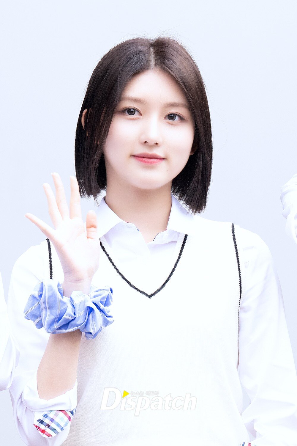 230406 IVE Gaeul - Knowing Bros Commute | kpopping