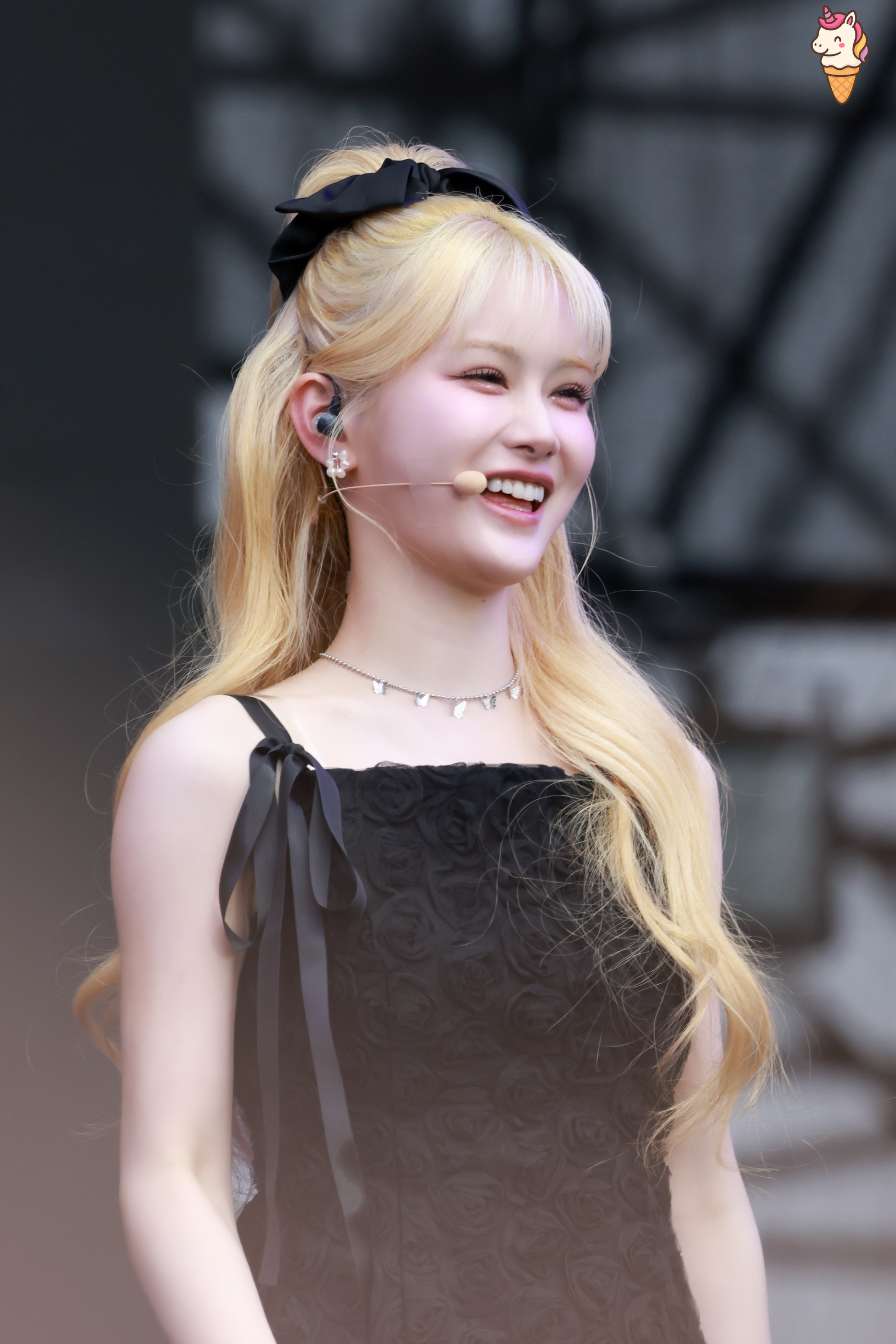 250504 tripleS Mayu at 2025 Strawberry Music Festival in Beijing | kpopping