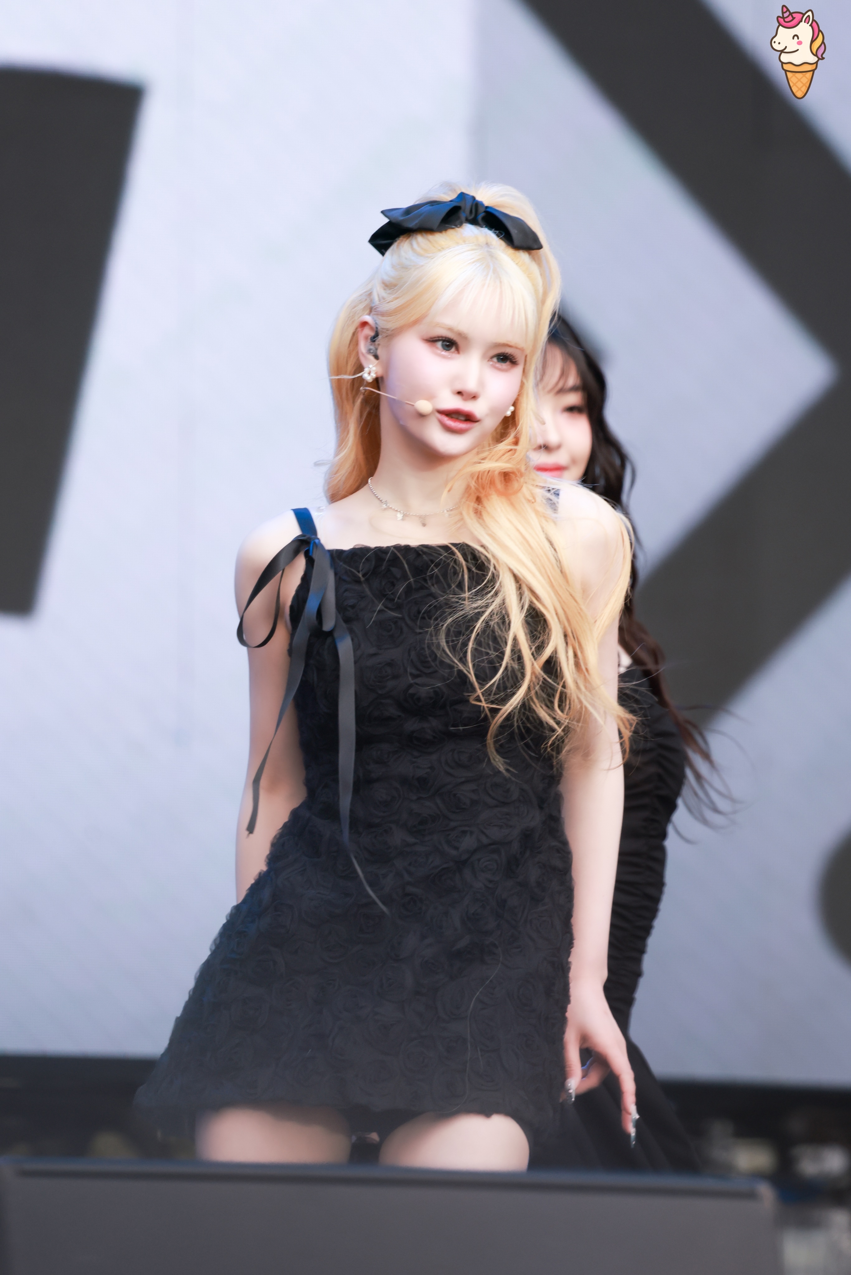 250504 tripleS Mayu at 2025 Strawberry Music Festival in Beijing | kpopping
