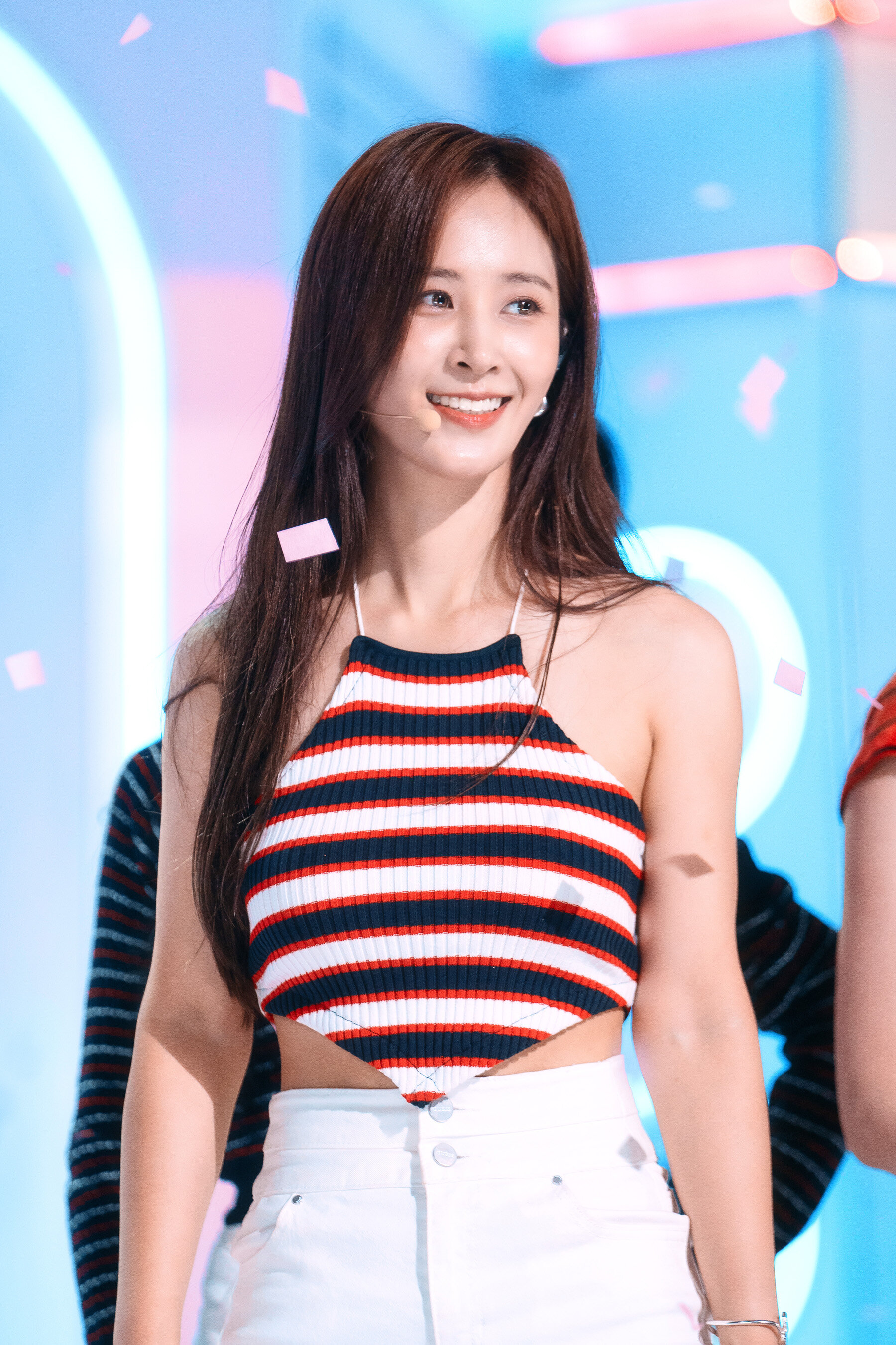 220821 Girls' Generation Yuri - 'FOREVER 1' at Inkigayo | kpopping