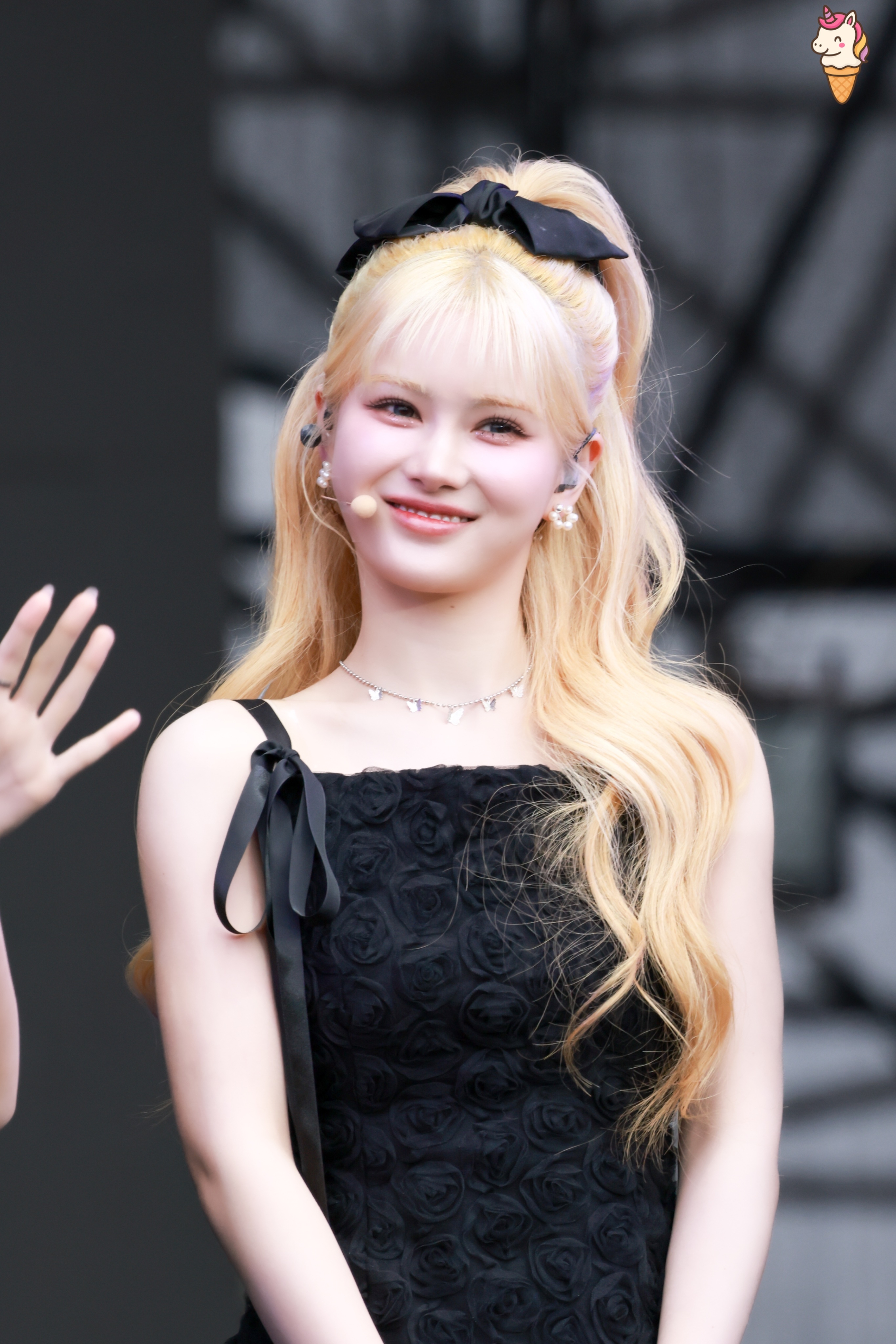 250504 tripleS Mayu at 2025 Strawberry Music Festival in Beijing | kpopping